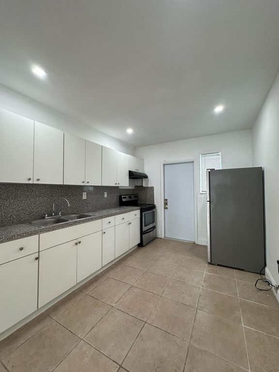 1951 NE 167 Street North Miami Beach FL 33162 - North Miami Beach, FL ...