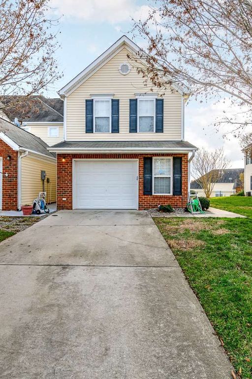 2626 Vega Ct, Raleigh, NC 27609 - See Est. Value, Schools & More