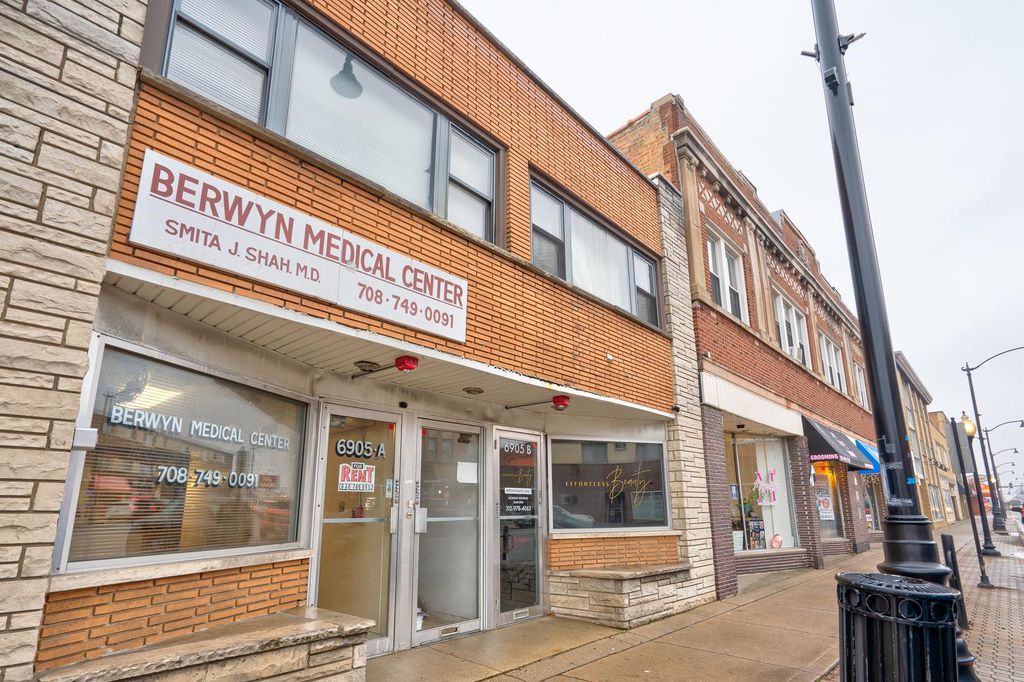 6905 Cermak Rd #2E, Berwyn, IL 60402 - See Est. Value, Schools & More
