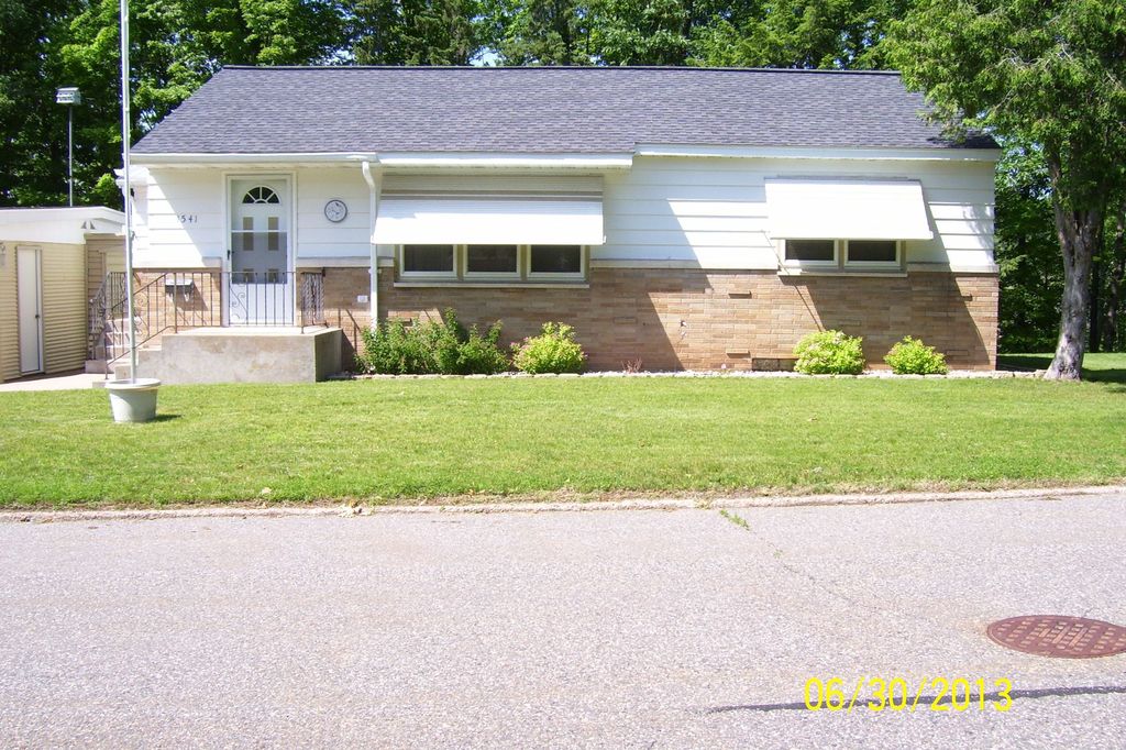 1541 Park St, Niagara, WI 54151 - See Est. Value, Schools & More