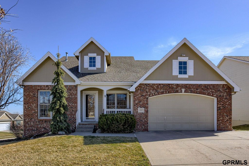 5557 N 151st St, Omaha, NE 68116 - See Est. Value, Schools & More