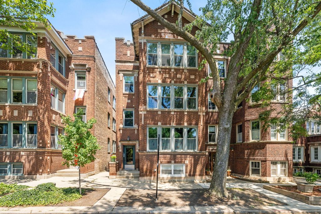 1524 W Elmdale Ave #3, Chicago, IL 60660 - See Est. Value, Schools & More