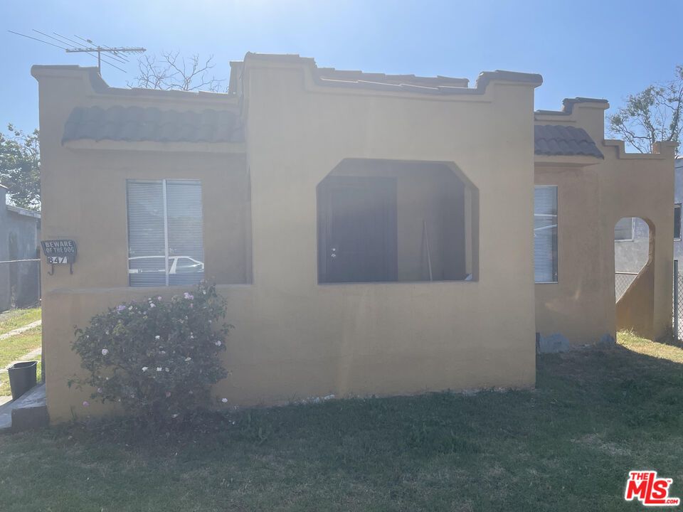 8471 Zamora Ave, Los Angeles, CA 90001 | Trulia