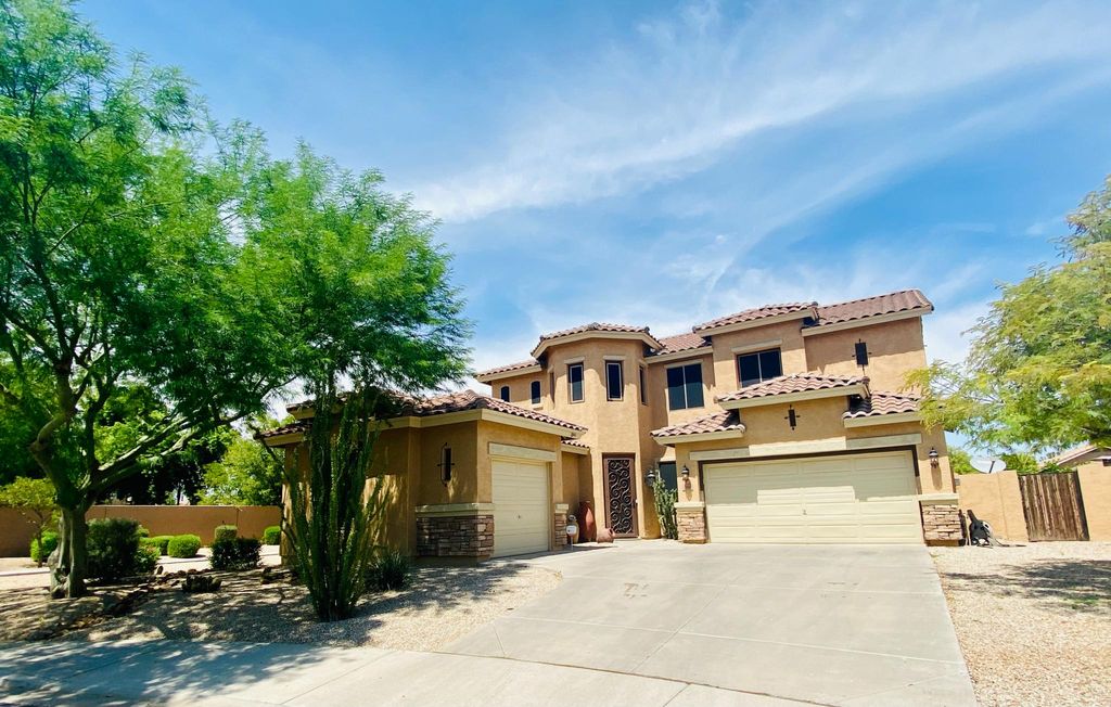 160 W Cardinal Way, Chandler, AZ 85286 - See Est. Value, Schools & More