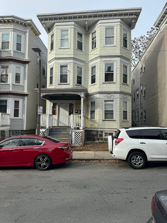 133 Harold St #1, Dorchester, MA 02121 - See Est. Value, Schools & More