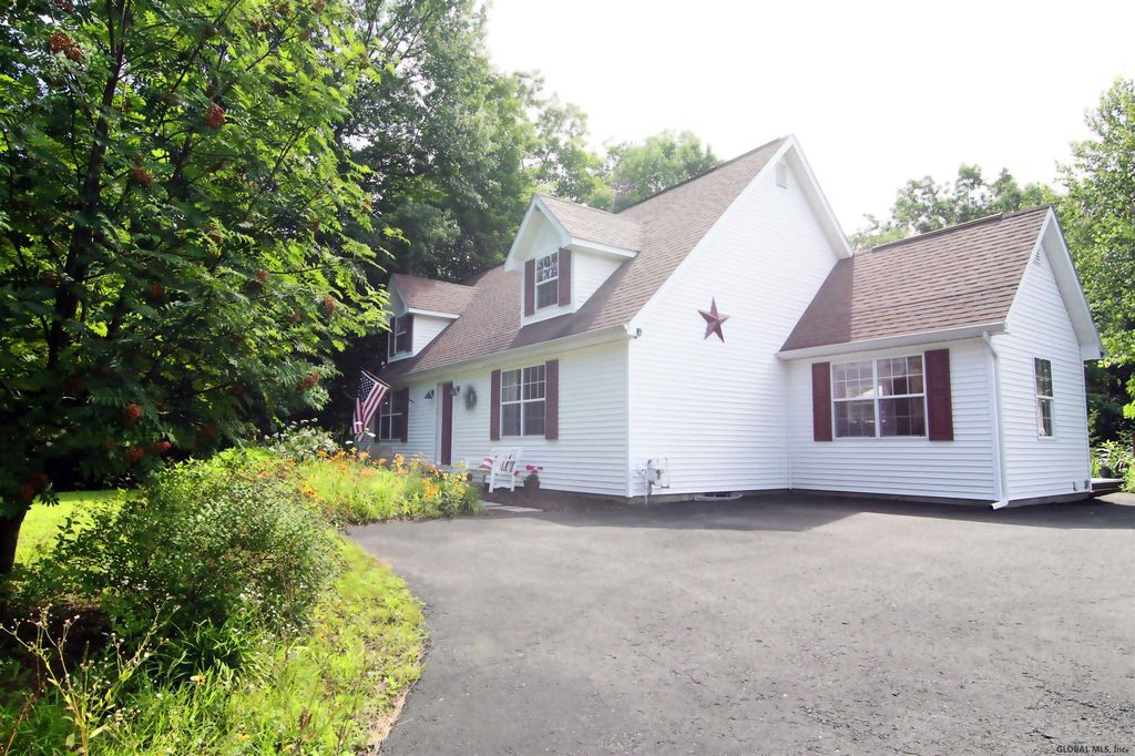 71 TRAVER Road, Gansevoort, NY 12831 | Trulia