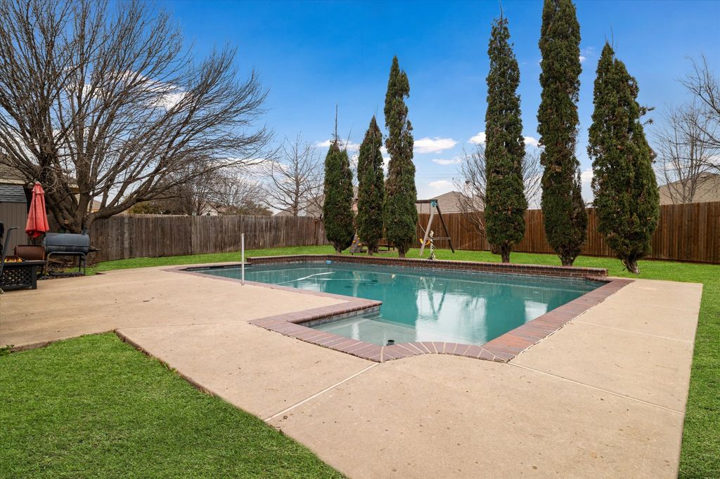 4404 Coldbrook Ln, Sachse, TX 75048 - See Est. Value, Schools & More