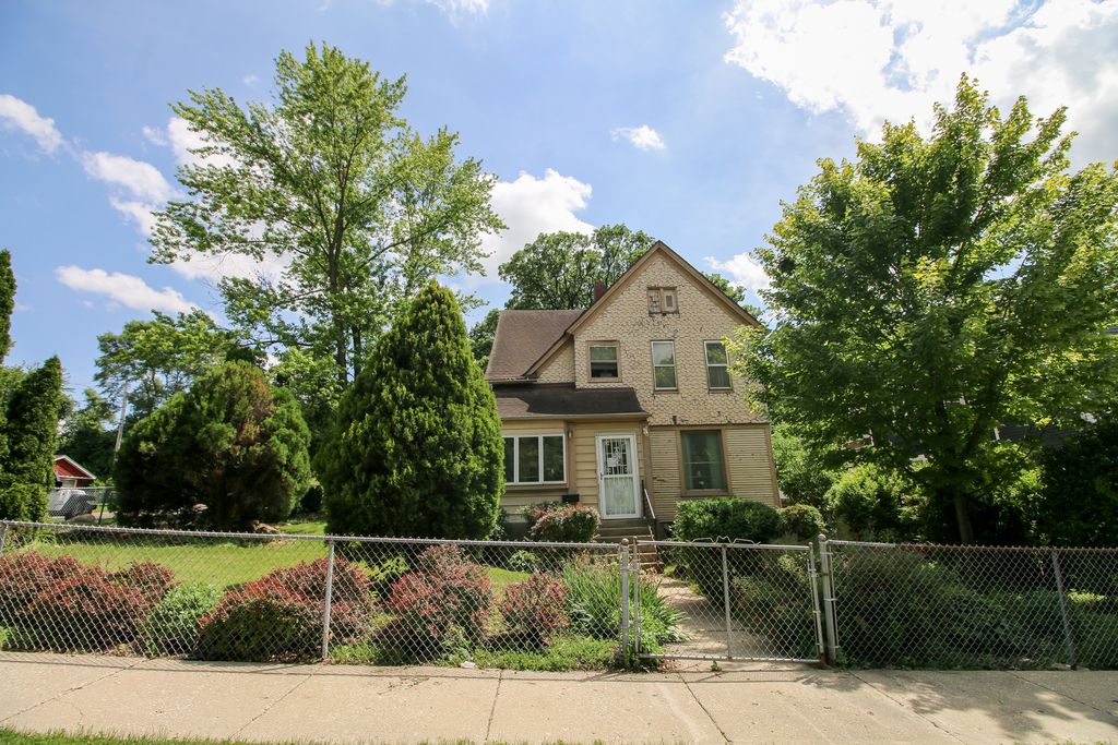 606 4th Ave, Joliet, IL 60433 - See Est. Value, Schools & More