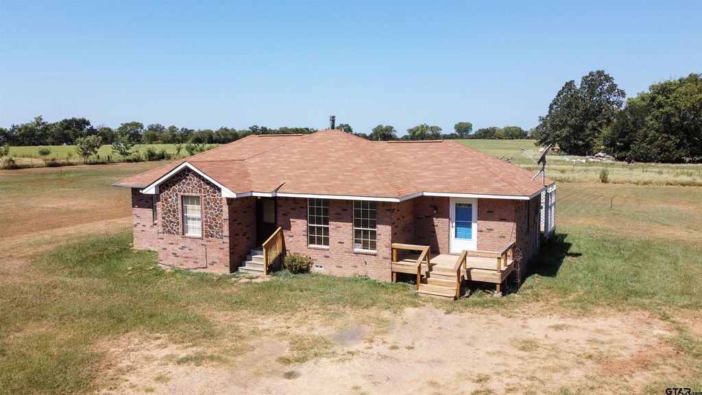 2095 Vz County Road 4714, Ben Wheeler, TX 75754 | MLS# 23011229 | Trulia