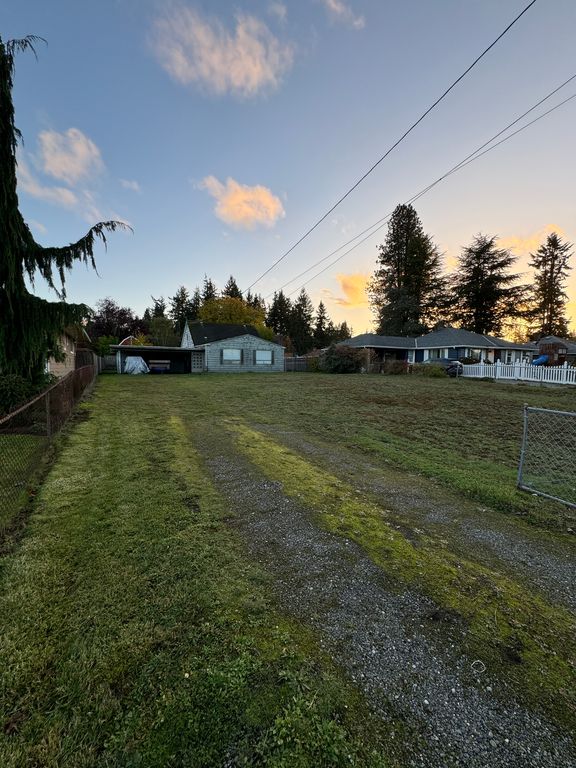 416 Pecks Dr, Everett, WA 98203 | Trulia