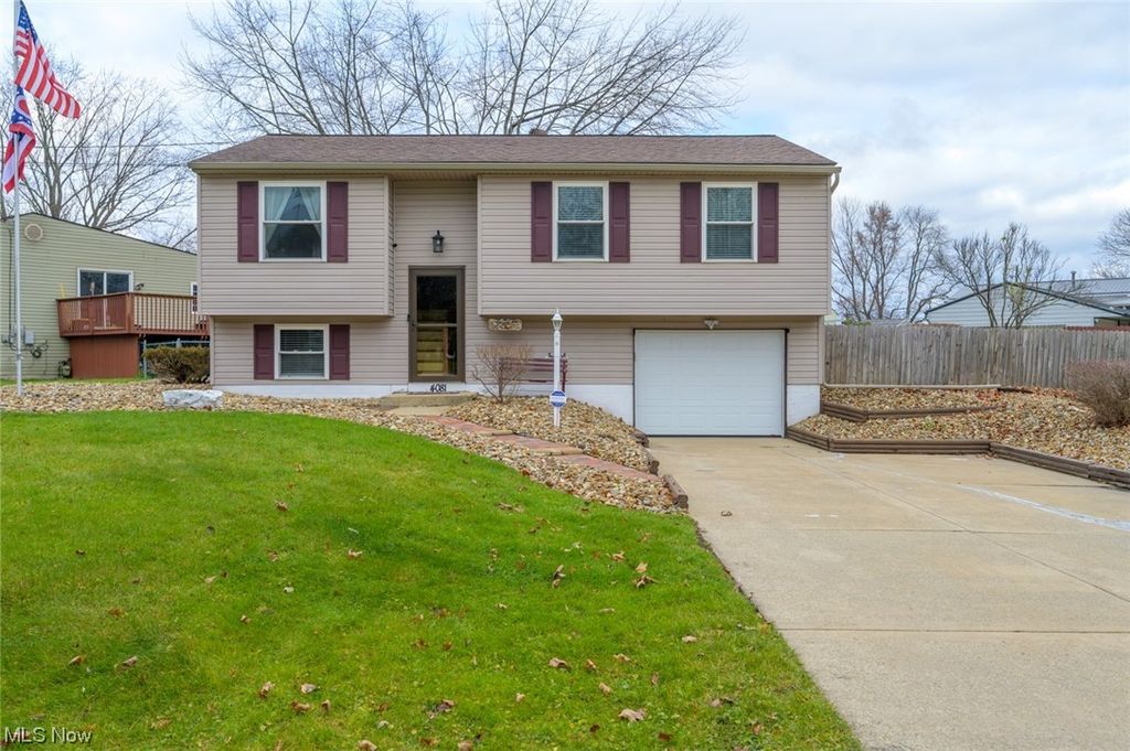 4081 Woodside Dr, Warren, OH 44483 - See Est. Value, Schools & More