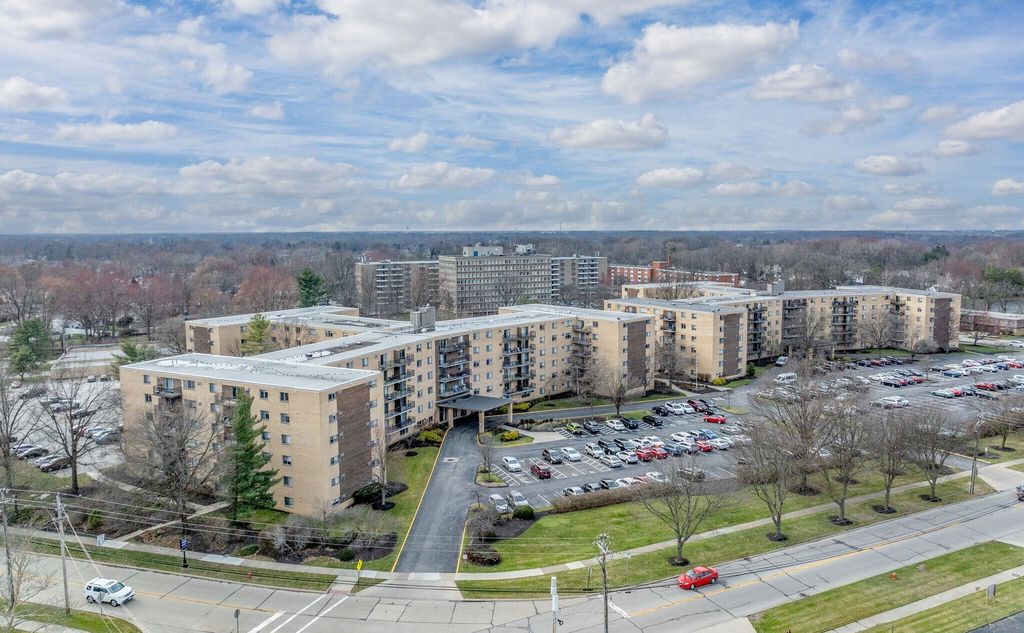 9235 N Church Dr #1-411, Cleveland, OH 44130 | Trulia