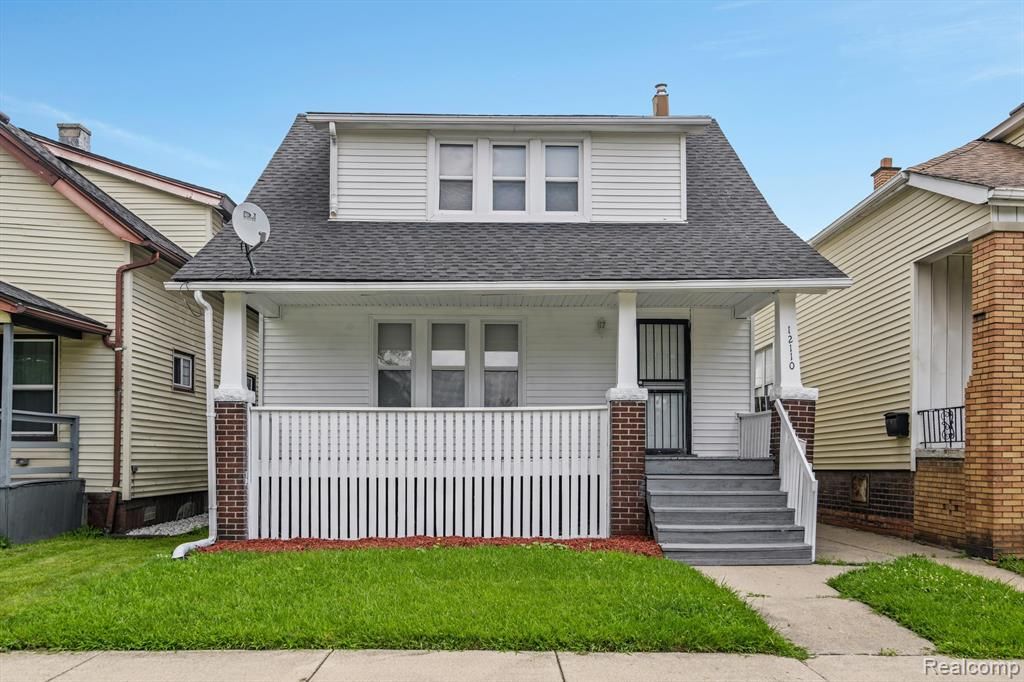 12110 Nagel St, Hamtramck, MI 48212 - See Est. Value, Schools & More