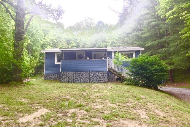 306 Claypool Hollow Rd, Glen Daniel, WV 25844 - See Est. Value, Schools ...