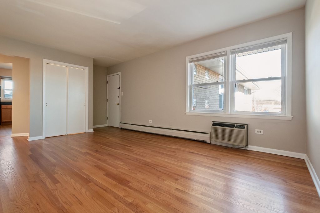 1800 N Taft Ave #2C, Berkeley, IL 60163 - See Est. Value, Schools & More