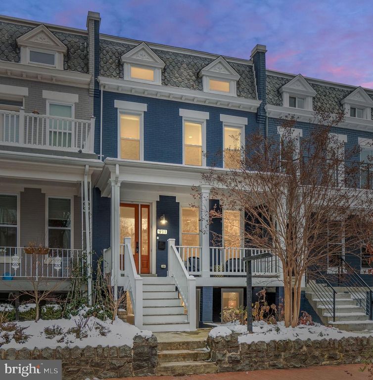 911 11th St NE, Washington, DC 20002 - See Est. Value, Schools & More