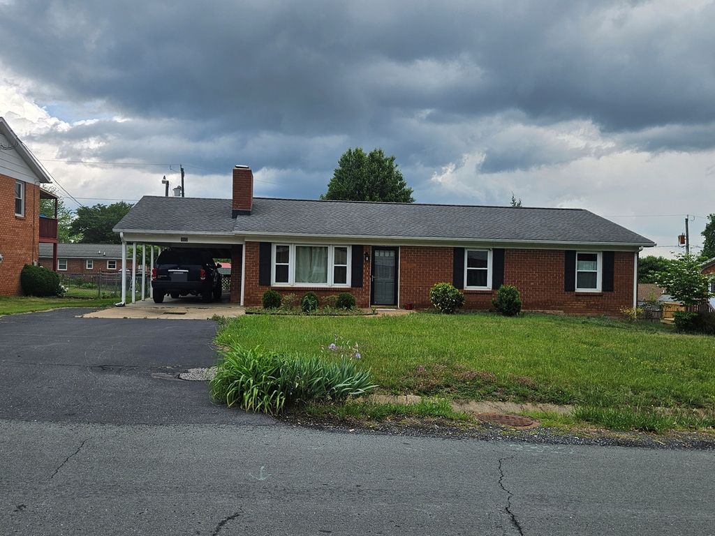 117 River View Dr, Verona, VA 24482 - See Est. Value, Schools & More