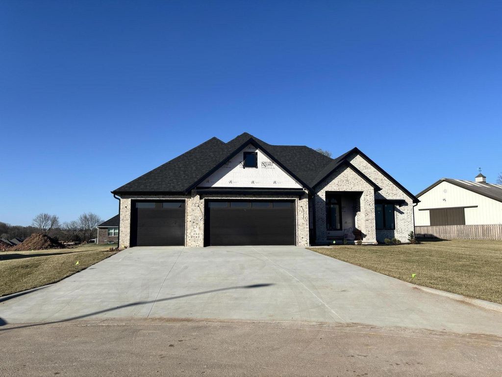 4453 East Lancaster Way, Springfield, MO 65802 | MLS# 60262737 | Trulia
