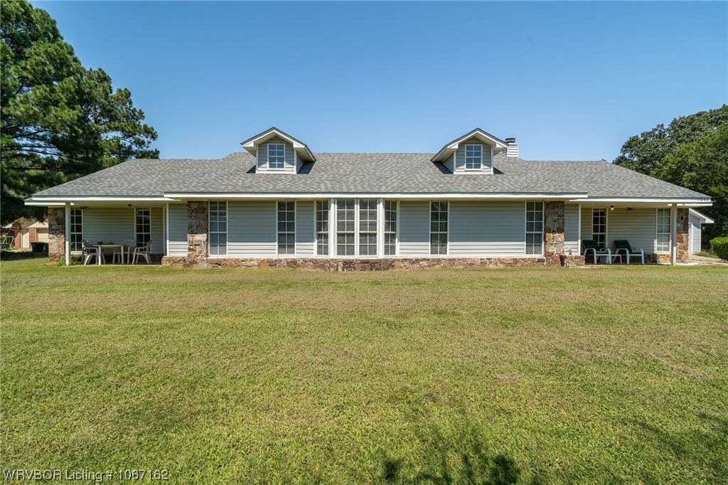 1043 Fine Way, Alma, AR 72921 - See Est. Value, Schools & More
