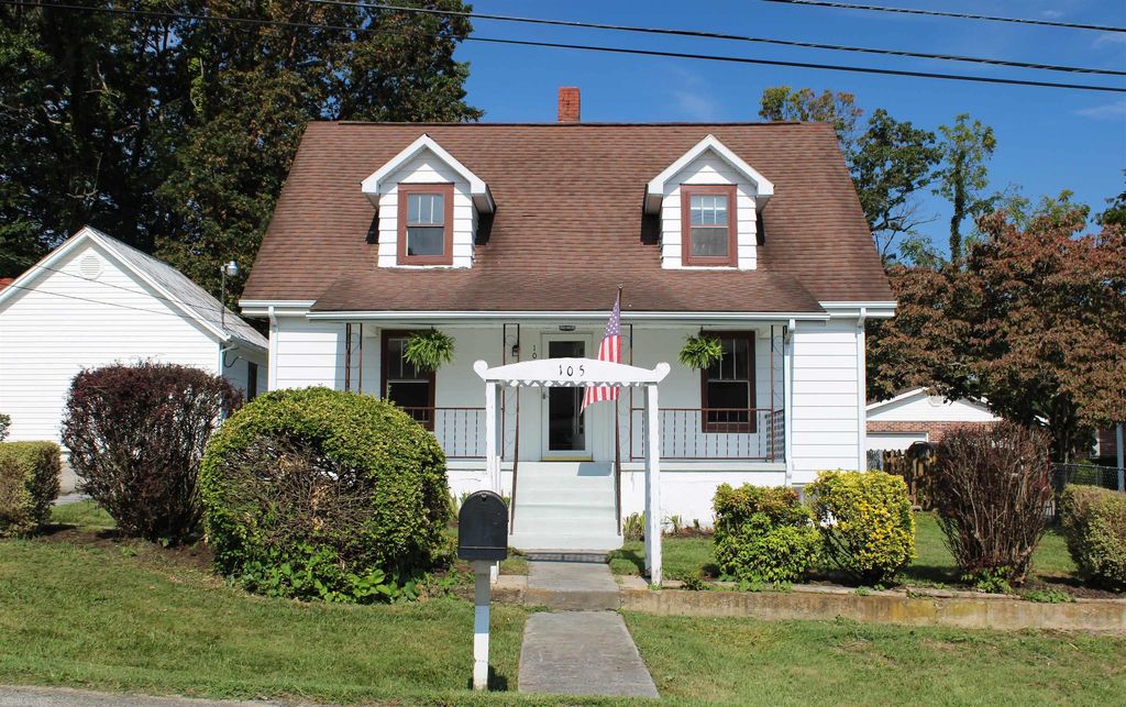 105 Summit Ridge Rd, Christiansburg, VA 24073 - See Est. Value, Schools & More