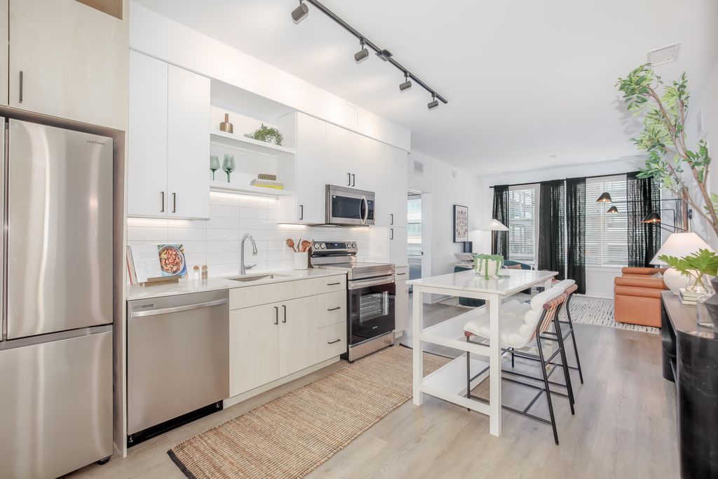 136 W Falls Station Blvd #5316936, Falls Church, VA 22046 - See Est ...