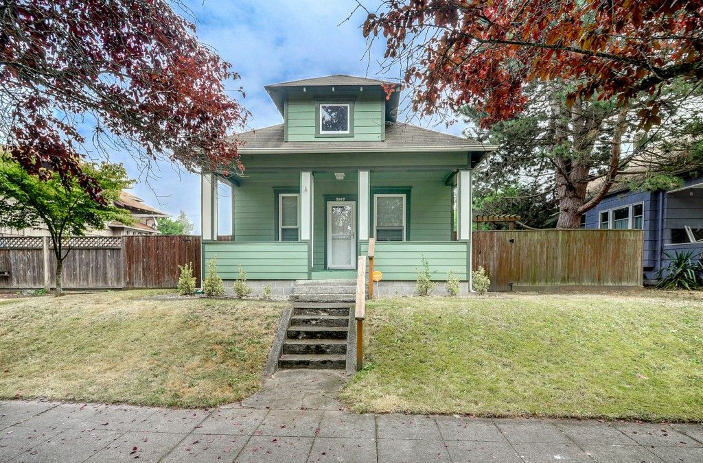 2317 Baker Ave, Everett, WA 98201 - See Est. Value, Schools & More