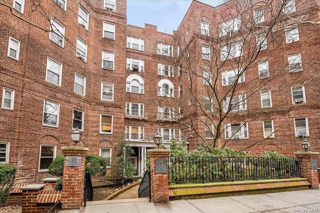 124-16 84th Rd #1, Kew Gardens, NY 11415 Coop for Sale | MLS# 1722888