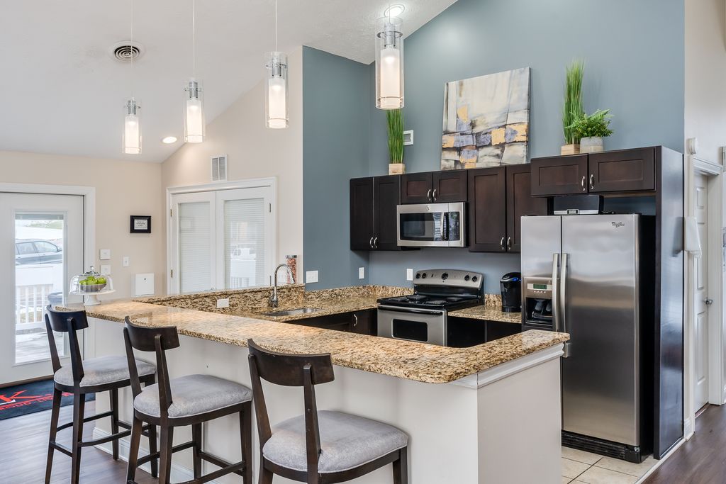 12100 Lake Circle Dr #11995G, Cincinnati, OH 45246 - See Est. Value ...