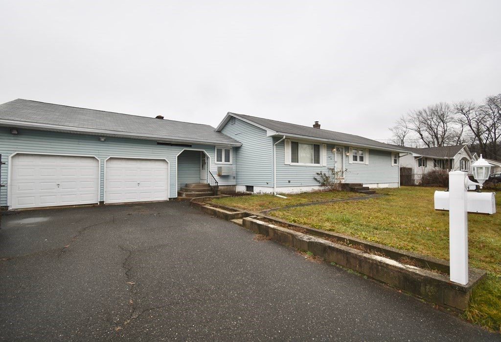 104 Stedman St, Chicopee, MA 01013 - See Est. Value, Schools & More