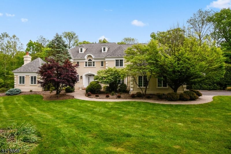 7 Thistle Ln, Warren, NJ 07059 - See Est. Value, Schools & More