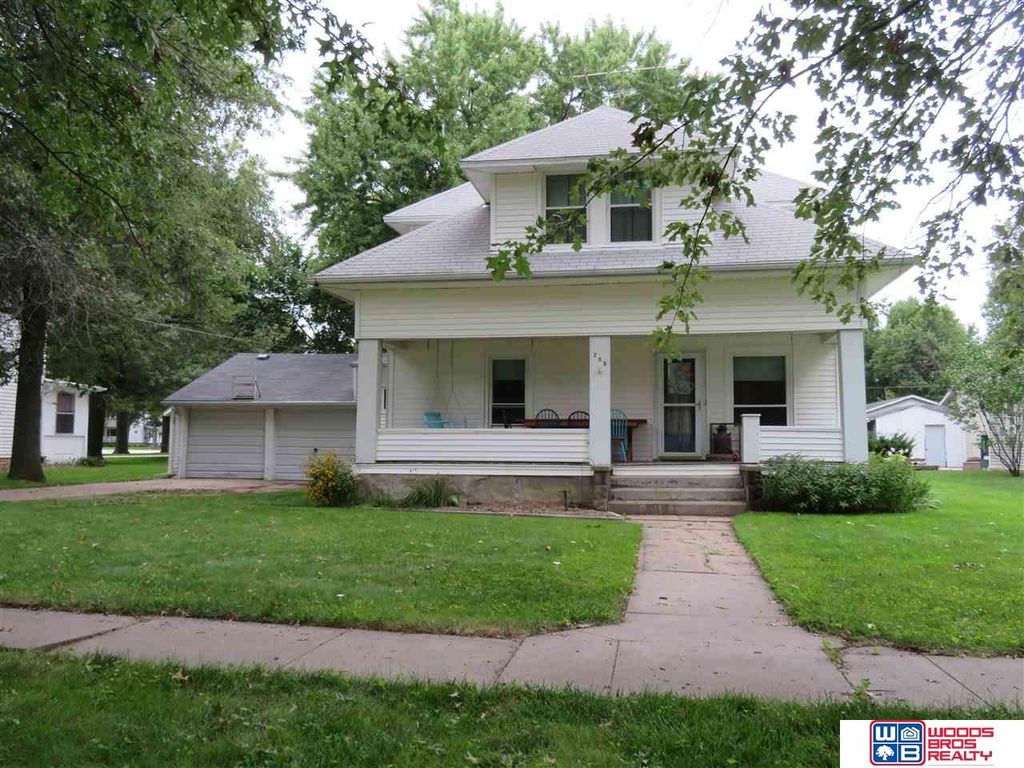 205 E 6th St, Stromsburg, NE 68666 - See Est. Value, Schools & More