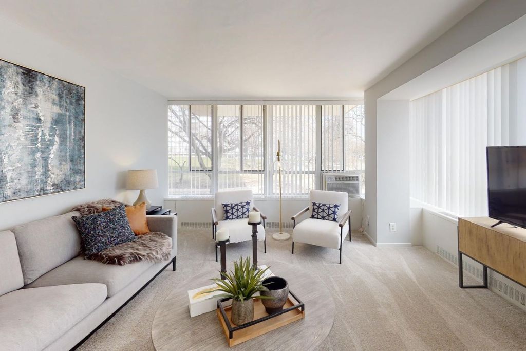 400 E 33rd St #ab5e7fe99, Chicago, IL 60616 - See Est. Value, Schools ...