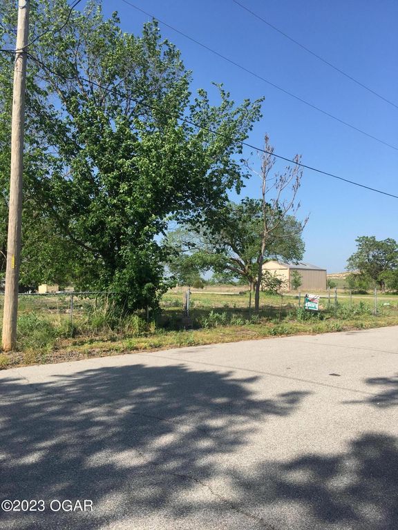 209 E 3rd St, Galena, KS 66739 | MLS# 232131 | Trulia