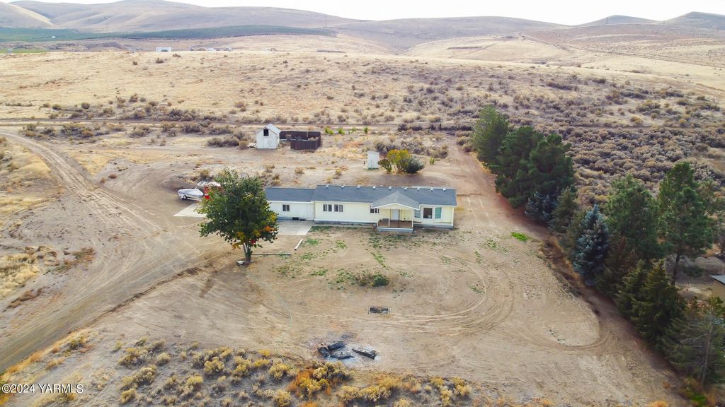 12948 State Highway 24, Moxee, WA 98936 - See Est. Value, Schools & More
