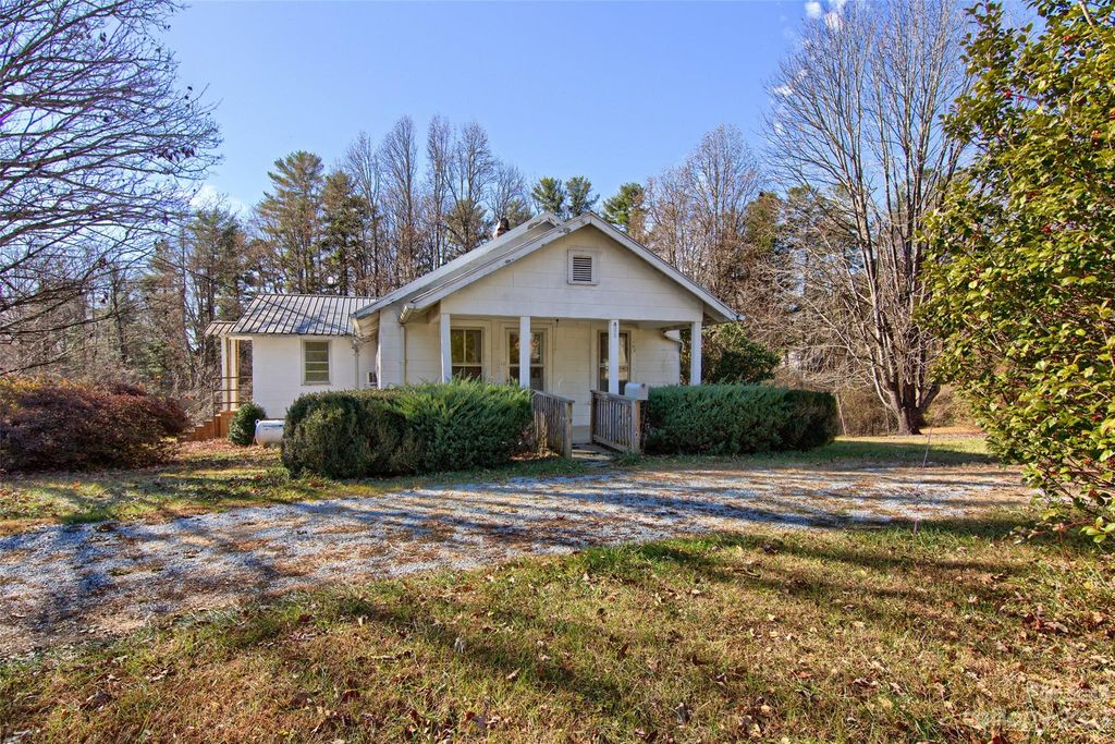420 Jackson Loop Rd, Flat Rock, NC 28731 - See Est. Value, Schools & More