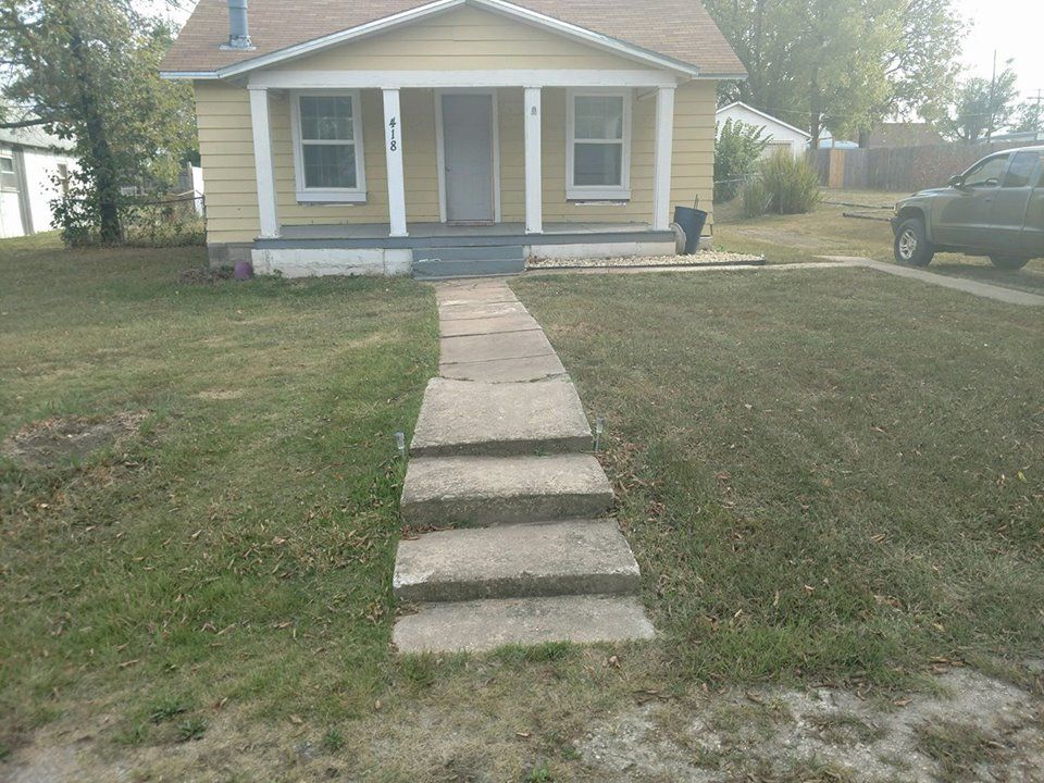 418 W 7th St, Florence, KS 66851 - See Est. Value, Schools & More