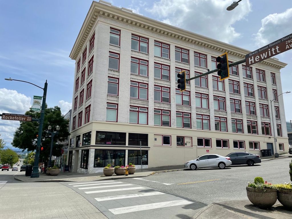 1804 Hewitt Ave #309, Everett, WA 98201 - See Est. Value, Schools & More