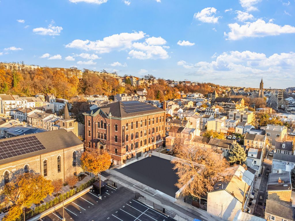 The Roe at Manayunk Apartments and Townhomes - Philadelphia, PA | Trulia