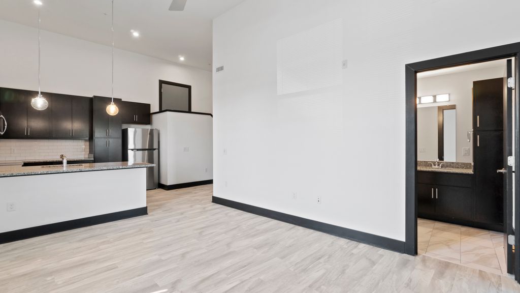 150 W Brambleton Ave #501P, Norfolk, VA 23510 - See Est. Value, Schools ...