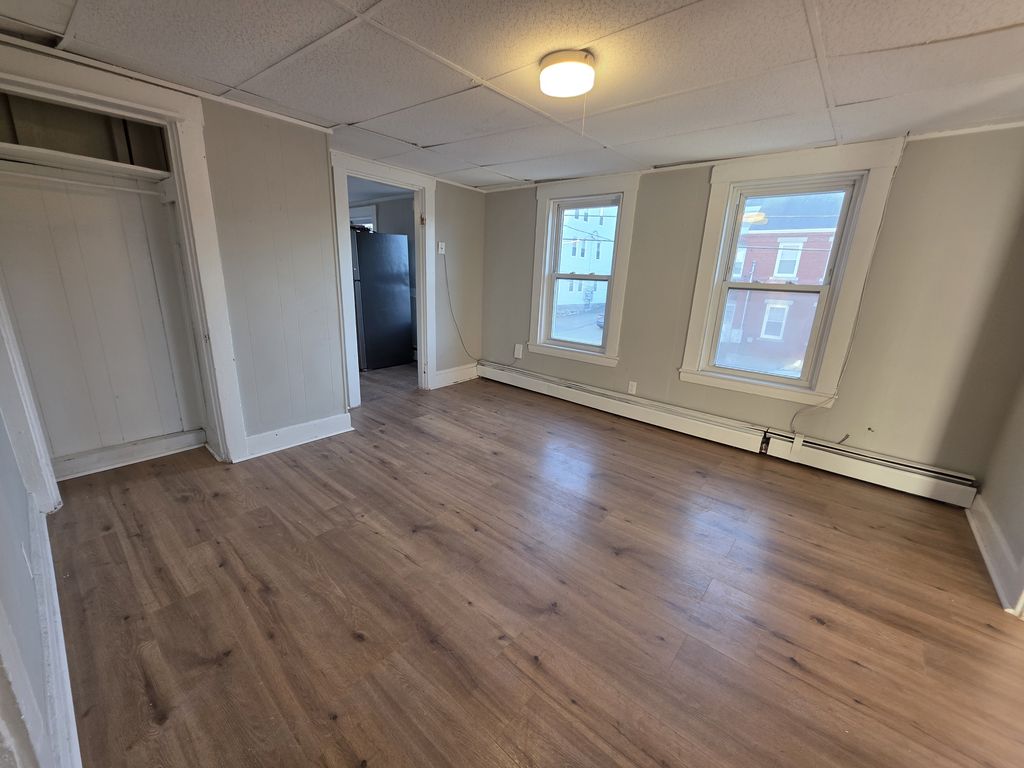 39 Foss St #202, Biddeford, ME 04005 - Trulia | Trulia