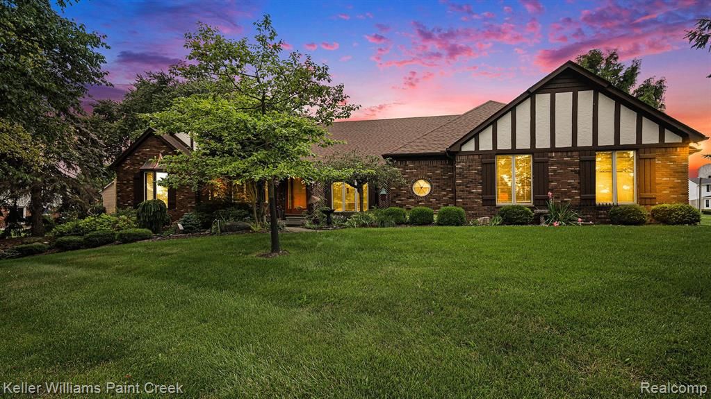 833 Langley Rd, Rochester Hills, MI 48309 - See Est. Value, Schools & More