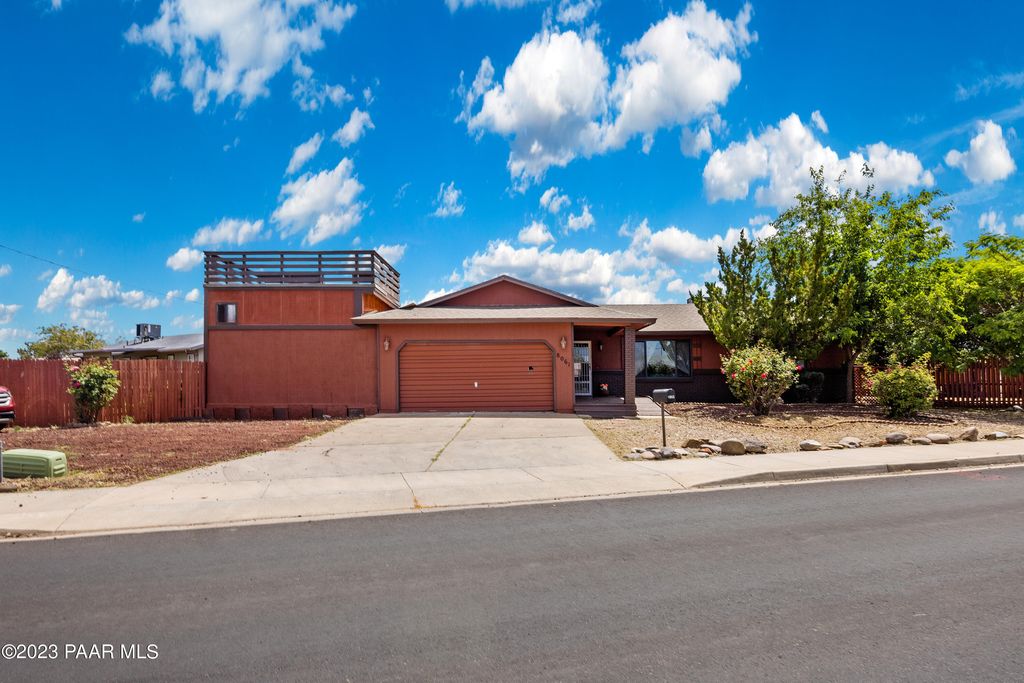 8061 E Lakeshore Dr, Prescott Valley, AZ 86314 - See Est. Value ...