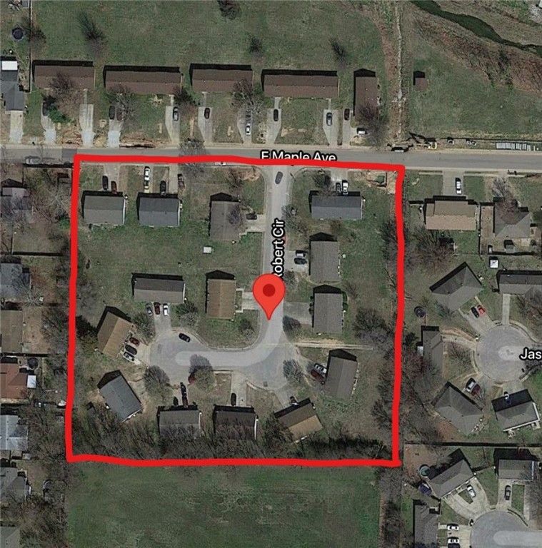 407 Robert Cir, Springdale, AR 72764 - See Est. Value, Schools & More