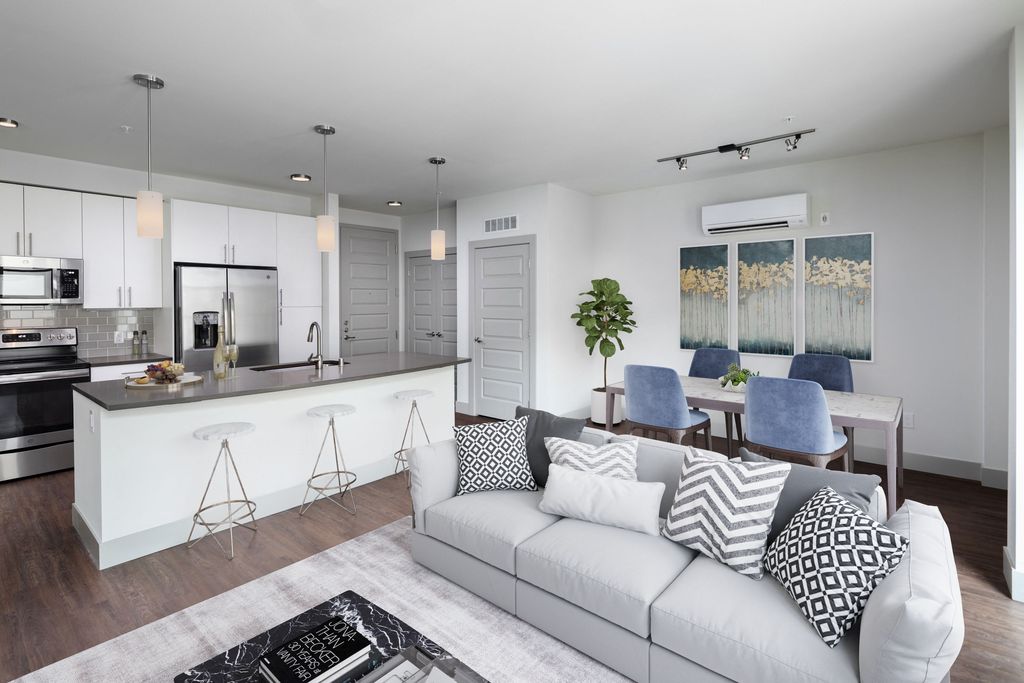 10575 Main St #522, Bellevue, WA 98004 - See Est. Value, Schools & More