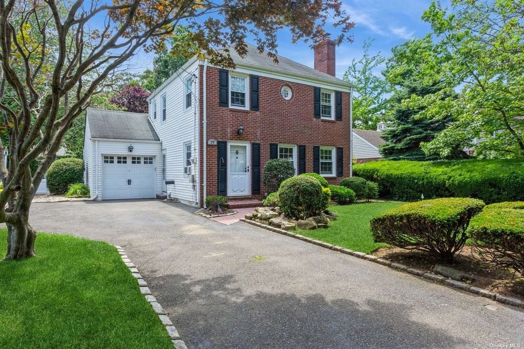 77 Clinton Street, Malverne, NY 11565 | Trulia