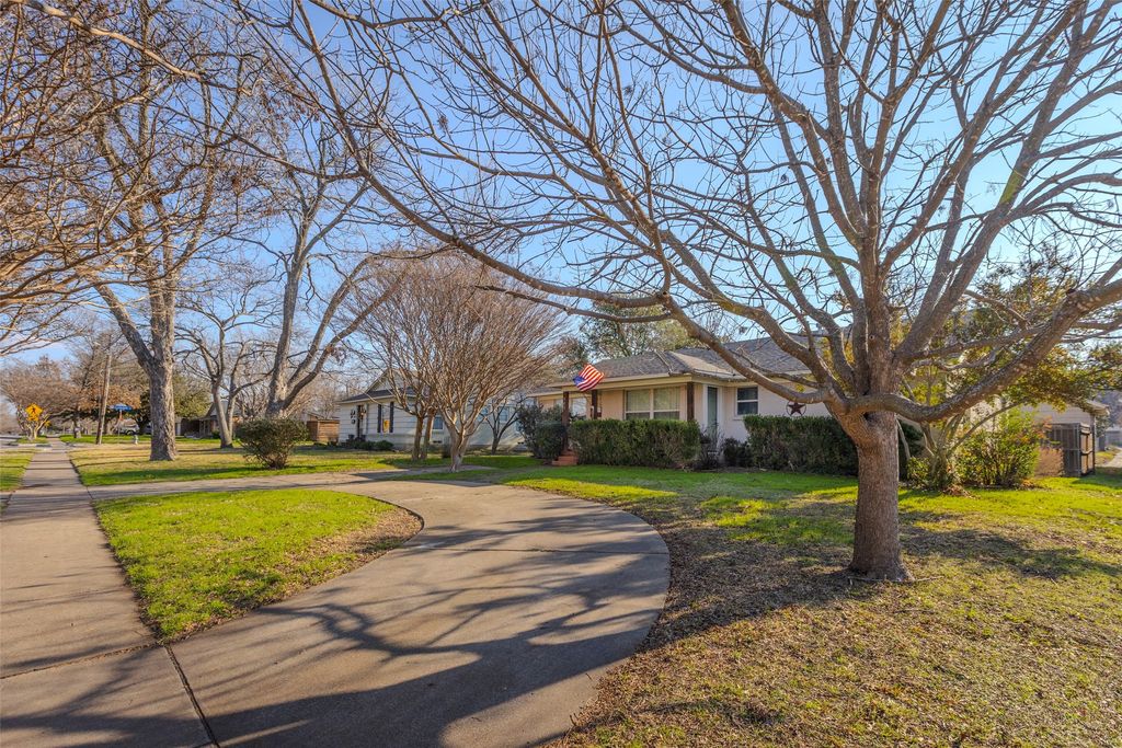 503 S Weatherred Dr, Richardson, TX 75080 | MLS# 20850798 | Trulia