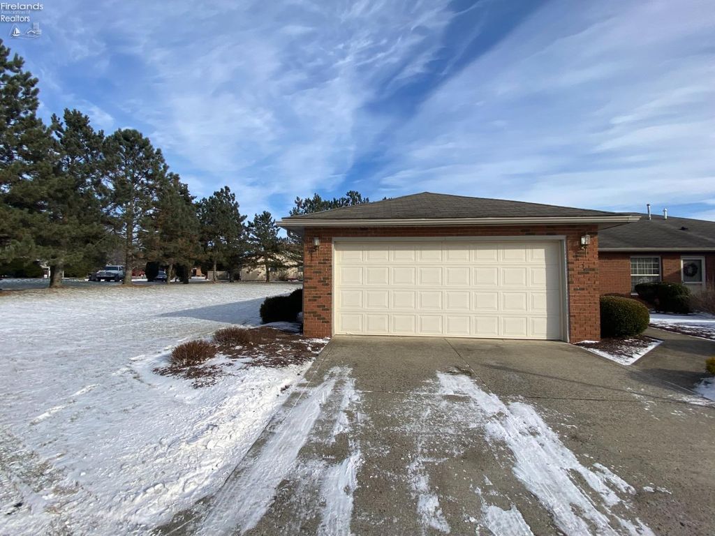 1 Wedgewood Dr, Willard, OH 44890 - See Est. Value, Schools & More