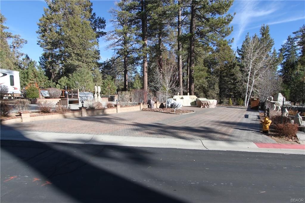 40751 N Shore Dr, Fawnskin, CA 92333 - See Est. Value, Schools & More