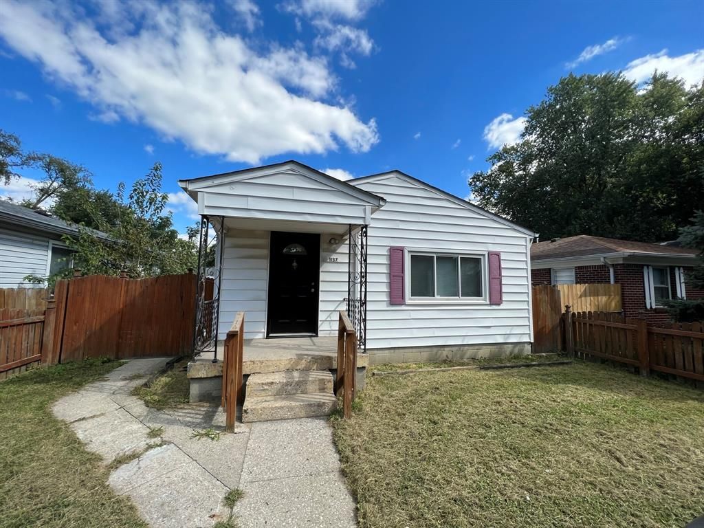 1137 N Alton Ave, Indianapolis, IN 46222 - See Est. Value, Schools & More