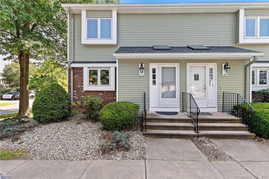 210 Sandstone Drive #210, South Windsor, CT 06074 - See Est. Value ...